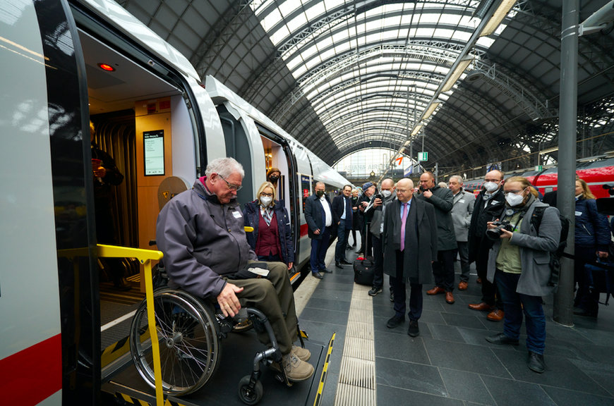 Siemens: The new ICE - Delivered at record speed and ready to go ...