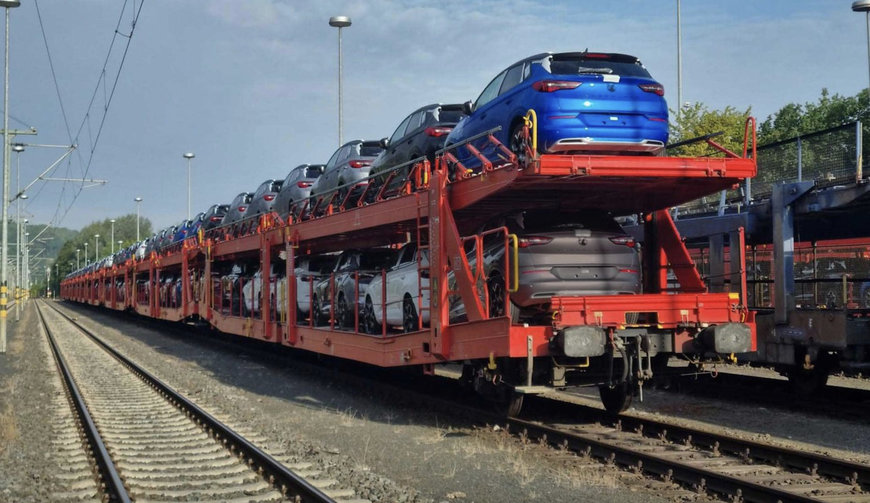 DB CARGO: NEW ROUND-TRIP CONCEPT FOR STELLANTIS | Railway International